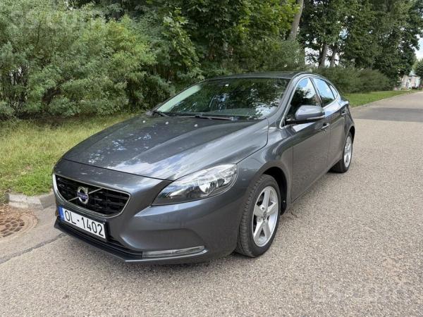 Pelēks Volvo V40 2013 Daugavpils, ar dzinēja tilpumu 1.60 L un nobraukumu 243 tūkst. km par 6950 €, foto 3 vietnē AUTOMOTO.COM.LV