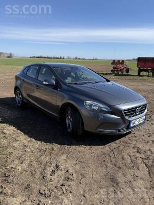 Pelēks Volvo V40 2013 Rīga, ar dzinēja tilpumu 1.60 L un nobraukumu 317 tūkst. km par 6100 €, foto 17 vietnē AUTOMOTO.COM.LV