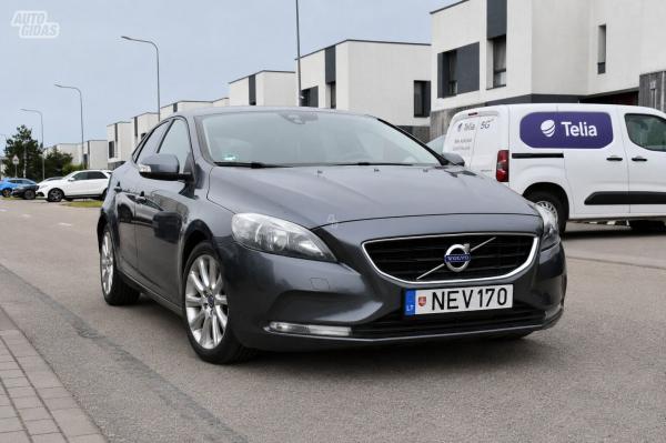 Pelēks Volvo V40 2013 Viļņa, ar dzinēja tilpumu 1.60 L un nobraukumu 295 tūkst. km par 6500 €, foto 1 vietnē AUTOMOTO.COM.LV