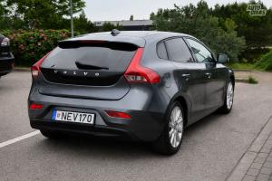 Grey Volvo V40 2013 in Vilnius, with an engine capacity of 1.60 L and mileage of 295 thousand km for 6500 €, photo 6 on AUTOMOTO.COM.LV