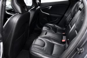 Grey Volvo V40 2013 in Vilnius, with an engine capacity of 1.60 L and mileage of 295 thousand km for 6500 €, photo 10 on AUTOMOTO.COM.LV