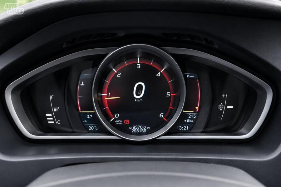 Grey Volvo V40 2013 in Vilnius, with an engine capacity of 1.60 L and mileage of 295 thousand km for 6500 €, photo 21 on AUTOMOTO.COM.LV