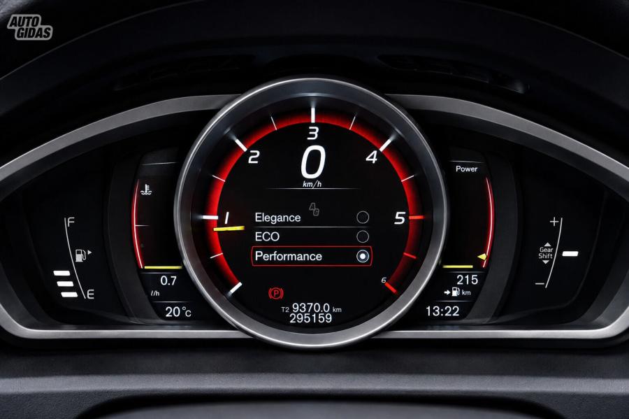 Grey Volvo V40 2013 in Vilnius, with an engine capacity of 1.60 L and mileage of 295 thousand km for 6500 €, photo 22 on AUTOMOTO.COM.LV