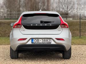 Grey Volvo V40 2013 in Riga, with an engine capacity of 1.60 L and mileage of 242 thousand km for 7990 €, photo 5 on AUTOMOTO.COM.LV