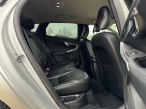 Grey Volvo V40 2013 in Riga, with an engine capacity of 1.60 L and mileage of 242 thousand km for 7990 €, photo 12 on AUTOMOTO.COM.LV