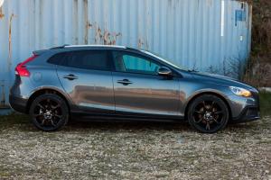 Pelēks Volvo V40 2013 Rīga, ar dzinēja tilpumu 1.60 L un nobraukumu 225 tūkst. km par 7995 €, foto 8 vietnē AUTOMOTO.COM.LV
