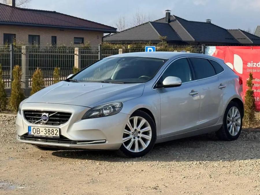 Серый Вольво В40 2013 в Елгава, объемом двигателя 1.60 л и пробегом 242 тыс. км за 5190 €, фото 1 на AUTOMOTO.COM.LV