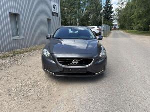 Grey Volvo V40 2013 in Ukmerge, with an engine capacity of 1.60 L and mileage of 349 thousand km for 3450 €, photo 4 on AUTOMOTO.COM.LV
