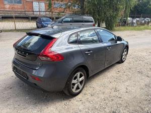 Grey Volvo V40 2013 in Ukmerge, with an engine capacity of 1.60 L and mileage of 349 thousand km for 3450 €, photo 7 on AUTOMOTO.COM.LV