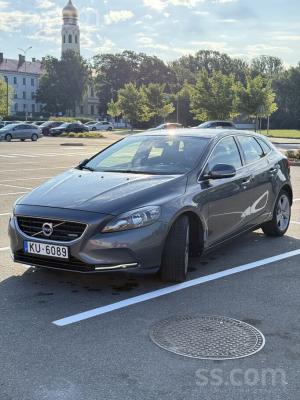 Серый Вольво В40 2013 в Рига, объемом двигателя 1.60 л и пробегом 170 тыс. км за 6000 €, фото 16 на AUTOMOTO.COM.LV
