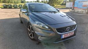 Grey Volvo V40 2013 in Svencionys, with an engine capacity of 1.56 L and mileage of 358 thousand km for 4999 €, photo 3 on AUTOMOTO.COM.LV