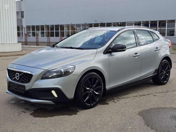 Pelēks Volvo V40 2013 Rokiškis, ar dzinēja tilpumu 1.56 L un nobraukumu 200 tūkst. km par 5250 €, foto 6 vietnē AUTOMOTO.COM.LV