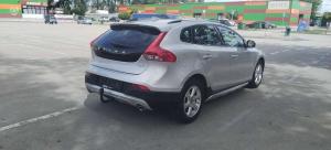 Grey Volvo V40 2013 in Klaipeda, with an engine capacity of 2.00 L and mileage of 270 thousand km for 6900 €, photo 7 on AUTOMOTO.COM.LV