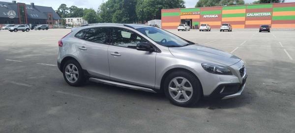 Pelēks Volvo V40 2013 Klaipėda, ar dzinēja tilpumu 2.00 L un nobraukumu 270 tūkst. km par 6900 €, foto 8 vietnē AUTOMOTO.COM.LV