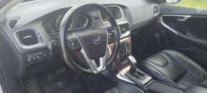 Grey Volvo V40 2013 in Klaipeda, with an engine capacity of 2.00 L and mileage of 270 thousand km for 6900 €, photo 22 on AUTOMOTO.COM.LV