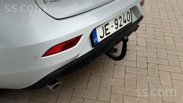 Pelēks Volvo V40 2013 Rīga, ar dzinēja tilpumu 2.00 L un nobraukumu 316 tūkst. km par 5500 €, foto 5 vietnē AUTOMOTO.COM.LV