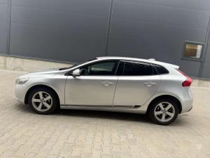 Pelēks Volvo V40 2013 Šauļi, ar dzinēja tilpumu 1.56 L un nobraukumu 220 tūkst. km par 4550 €, foto 9 vietnē AUTOMOTO.COM.LV