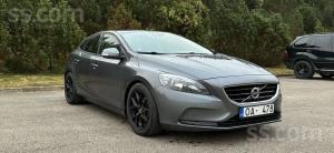 Pelēks Volvo V40 2013 Talsi, ar dzinēja tilpumu 1.60 L un nobraukumu 187 tūkst. km par 6900 €, foto  vietnē AUTOMOTO.COM.LV