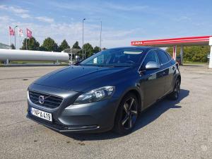 Grey Volvo V40 2013 in Panevezys, with an engine capacity of 1.56 L and mileage of 329 thousand km for 5800 €, photo  on AUTOMOTO.COM.LV