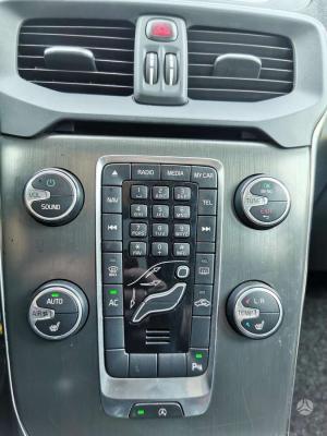 Grey Volvo V40 2013 in Panevezys, with an engine capacity of 1.56 L and mileage of 329 thousand km for 5800 €, photo 12 on AUTOMOTO.COM.LV