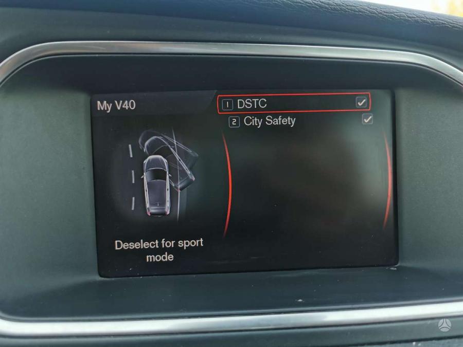 Grey Volvo V40 2013 in Panevezys, with an engine capacity of 1.56 L and mileage of 329 thousand km for 5800 €, photo 13 on AUTOMOTO.COM.LV