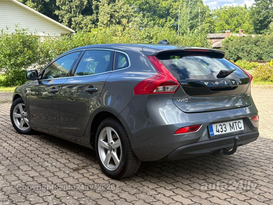 Pelēks Volvo V40 2013 Tallina, ar dzinēja tilpumu 1.60 L un nobraukumu 282 tūkst. km par 6499 €, foto 3 vietnē AUTOMOTO.COM.LV