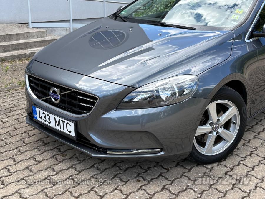 Pelēks Volvo V40 2013 Tallina, ar dzinēja tilpumu 1.60 L un nobraukumu 282 tūkst. km par 6499 €, foto 12 vietnē AUTOMOTO.COM.LV