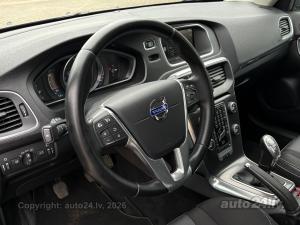 Pelēks Volvo V40 2013 Tallina, ar dzinēja tilpumu 1.60 L un nobraukumu 282 tūkst. km par 6499 €, foto 21 vietnē AUTOMOTO.COM.LV
