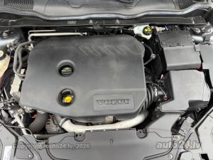 Pelēks Volvo V40 2013 Tallina, ar dzinēja tilpumu 1.60 L un nobraukumu 282 tūkst. km par 6499 €, foto 26 vietnē AUTOMOTO.COM.LV