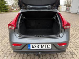 Pelēks Volvo V40 2013 Tallina, ar dzinēja tilpumu 1.60 L un nobraukumu 282 tūkst. km par 6499 €, foto 27 vietnē AUTOMOTO.COM.LV