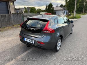 Pelēks Volvo V40 2013 Tallina, ar dzinēja tilpumu 1.60 L un nobraukumu 253 tūkst. km par 6390 €, foto 12 vietnē AUTOMOTO.COM.LV