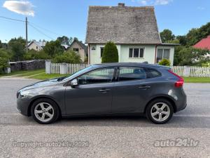 Pelēks Volvo V40 2013 Tallina, ar dzinēja tilpumu 1.60 L un nobraukumu 253 tūkst. km par 6390 €, foto 15 vietnē AUTOMOTO.COM.LV