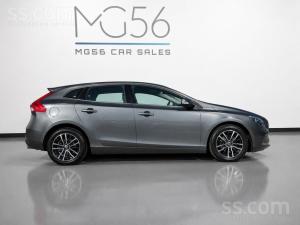 Grey Volvo V40 2013 in Riga, with an engine capacity of 1.60 L and mileage of 124 thousand km for 7900 €, photo 4 on AUTOMOTO.COM.LV