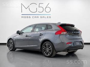 Grey Volvo V40 2013 in Riga, with an engine capacity of 1.60 L and mileage of 124 thousand km for 7900 €, photo 5 on AUTOMOTO.COM.LV