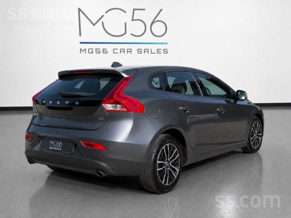 Pelēks Volvo V40 2013 Rīga, ar dzinēja tilpumu 1.60 L un nobraukumu 124 tūkst. km par 7900 €, foto 5 vietnē AUTOMOTO.COM.LV
