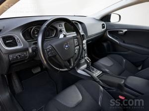 Grey Volvo V40 2013 in Riga, with an engine capacity of 1.60 L and mileage of 124 thousand km for 7900 €, photo 8 on AUTOMOTO.COM.LV