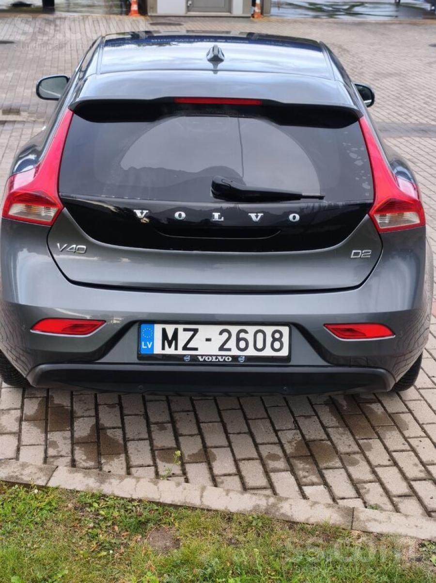Grey Volvo V40 2013 in Rezekne, with an engine capacity of 1.60 L and mileage of 345 thousand km for 5500 €, photo 3 on AUTOMOTO.COM.LV