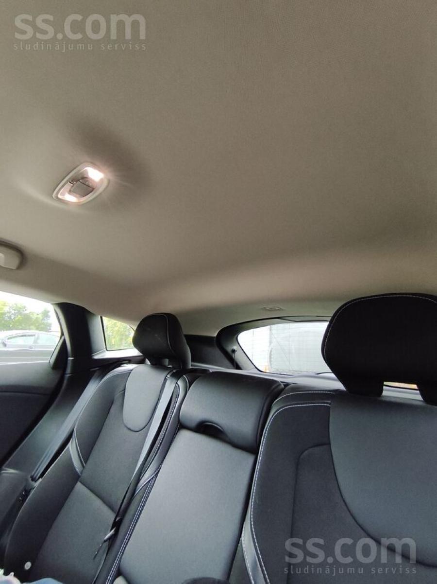 Grey Volvo V40 2013 in Rezekne, with an engine capacity of 1.60 L and mileage of 345 thousand km for 5500 €, photo 8 on AUTOMOTO.COM.LV