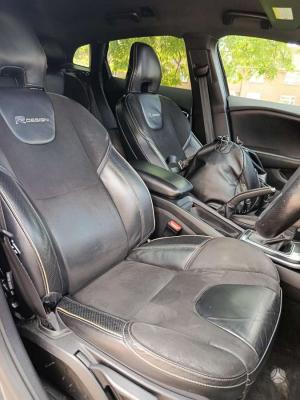Pelēks Volvo V40 2013 Kauņa, ar dzinēja tilpumu 0.00 L un nobraukumu 179 tūkst. km par 2500 €, foto 9 vietnē AUTOMOTO.COM.LV
