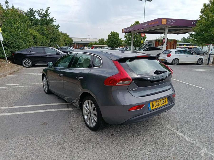 Pelēks Volvo V40 2013 Kauņa, ar dzinēja tilpumu 0.00 L un nobraukumu 179 tūkst. km par 2500 €, foto 11 vietnē AUTOMOTO.COM.LV