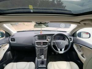 Pelēks Volvo V40 2013 Kauņa, ar dzinēja tilpumu 0.00 L un nobraukumu 179 tūkst. km par 2500 €, foto 16 vietnē AUTOMOTO.COM.LV