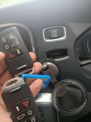Pelēks Volvo V40 2013 Kauņa, ar dzinēja tilpumu 0.00 L un nobraukumu 179 tūkst. km par 2500 €, foto 22 vietnē AUTOMOTO.COM.LV