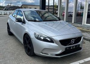 Grey Volvo V40 2013 in Vilnius, with an engine capacity of 1.60 L and mileage of 293 thousand km for 4800 €, photo  on AUTOMOTO.COM.LV