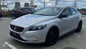 Grey Volvo V40 2013 in Vilnius, with an engine capacity of 1.60 L and mileage of 293 thousand km for 4800 €, photo 3 on AUTOMOTO.COM.LV