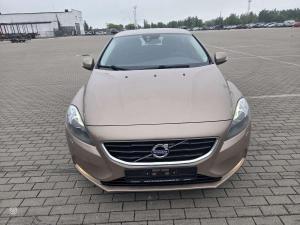 Grey Volvo V40 2013 in Marijampole, with an engine capacity of 1.56 L and mileage of 217 thousand km for 3950 €, photo  on AUTOMOTO.COM.LV