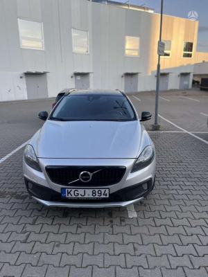 Pelēks Volvo V40 2013 Viļņa, ar dzinēja tilpumu 2.00 L un nobraukumu 179 tūkst. km par 7600 €, foto 3 vietnē AUTOMOTO.COM.LV