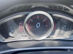 Pelēks Volvo V40 2013 Viļņa, ar dzinēja tilpumu 2.00 L un nobraukumu 179 tūkst. km par 7600 €, foto 8 vietnē AUTOMOTO.COM.LV