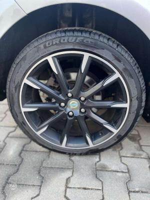 Pelēks Volvo V40 2013 Viļņa, ar dzinēja tilpumu 2.00 L un nobraukumu 179 tūkst. km par 7600 €, foto 9 vietnē AUTOMOTO.COM.LV