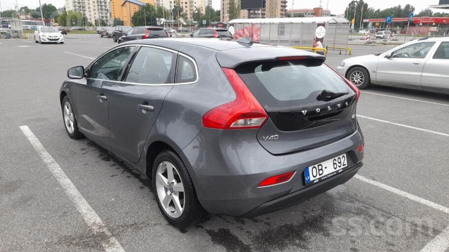 Pelēks Volvo V40 2013 Rīga, ar dzinēja tilpumu 1.60 L un nobraukumu 203 tūkst. km par 6900 €, foto 6 vietnē AUTOMOTO.COM.LV