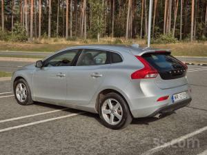 Grey Volvo V40 2013 in Riga, with an engine capacity of 2.00 L and mileage of 236 thousand km for 7600 €, photo  on AUTOMOTO.COM.LV